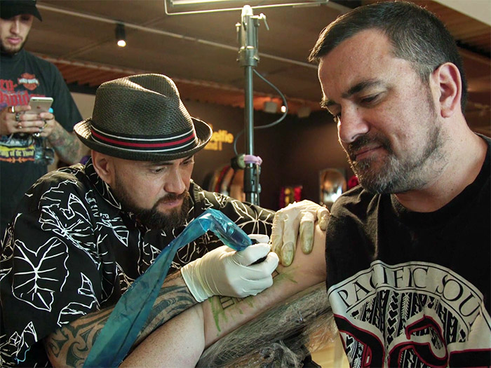 Sāmoan tatau (tattoo) meanings, stories, tools, and history | Te Papa