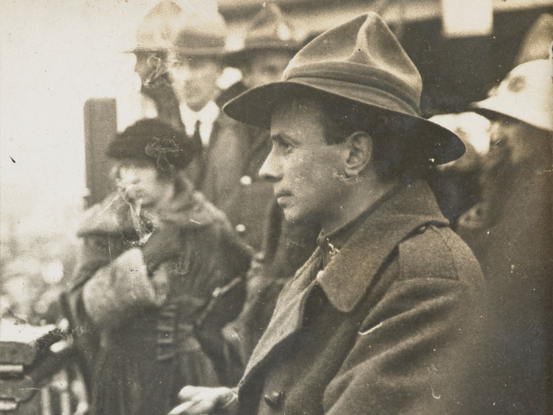 Listen: Professor Jay Winter on photographing the Great War | Te Papa